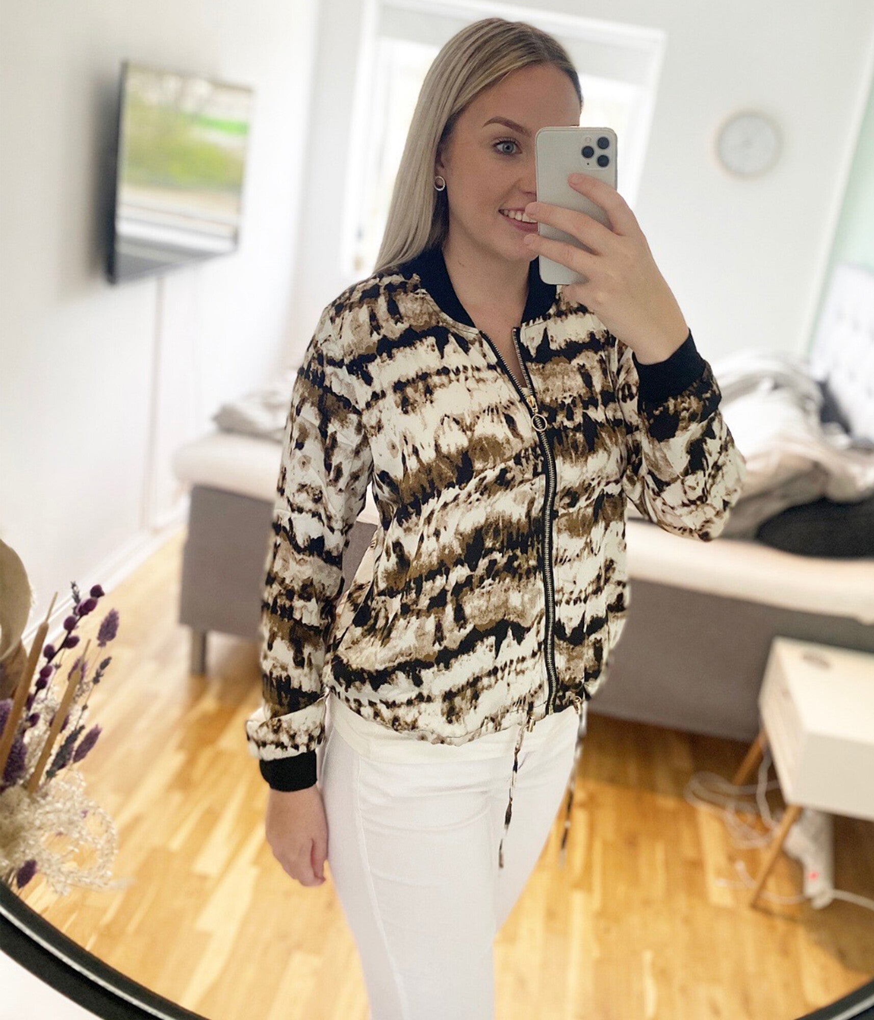 Shop Kaffe - Katia bomber jakke i dyre print – Heidisbutik